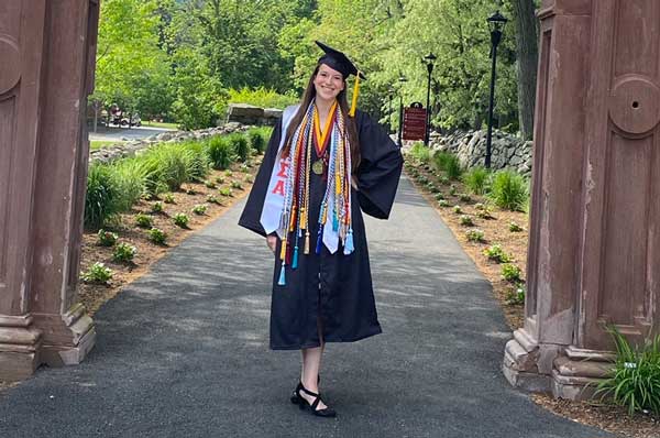 Samantha Stolker: Why I Chose PCOM's Mental Health Counseling Program