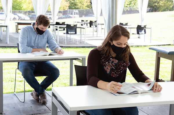 Outdoor Desk Spaces Allow Grad Students to Study Safely