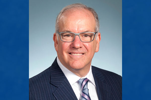 Feldstein Receives AOA's DEI Award for Diversity Initiatives