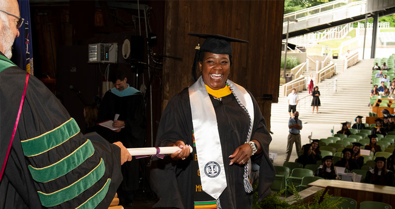 PCOM Celebrates 2021 Graduate Programs Commencement at the Mann Center